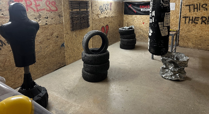 About Smash Room Prague – Who we are and why we enjoy smashing